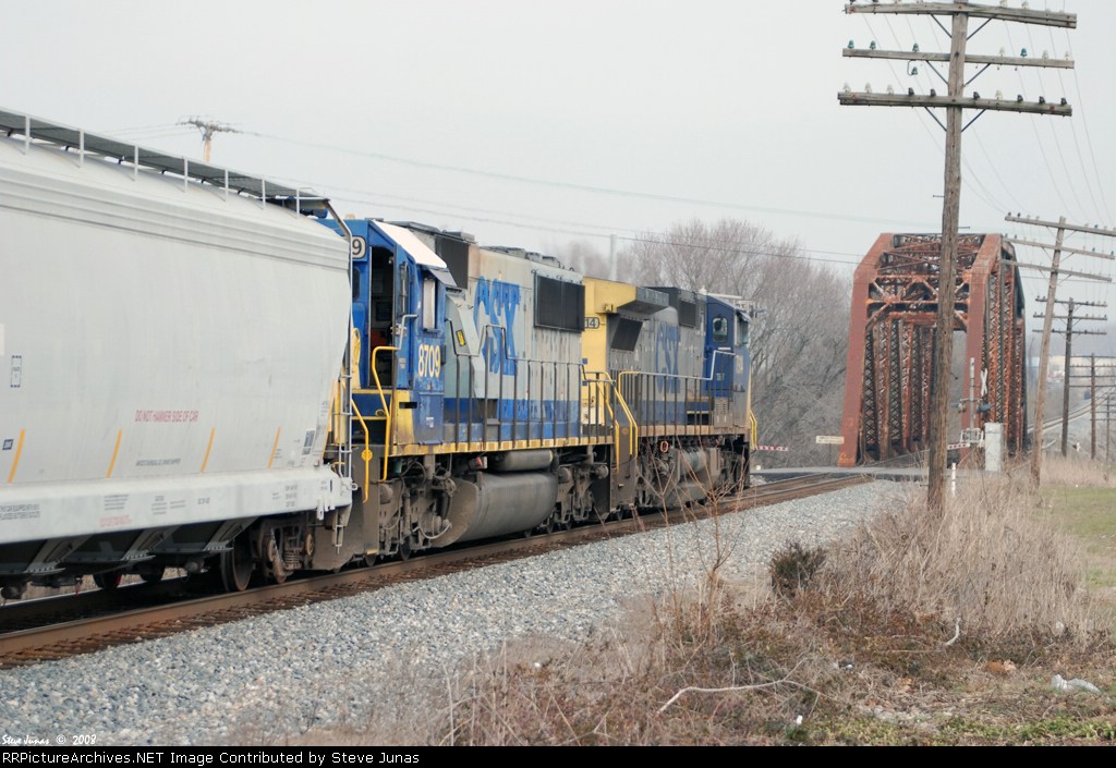 CSX 7914,8709